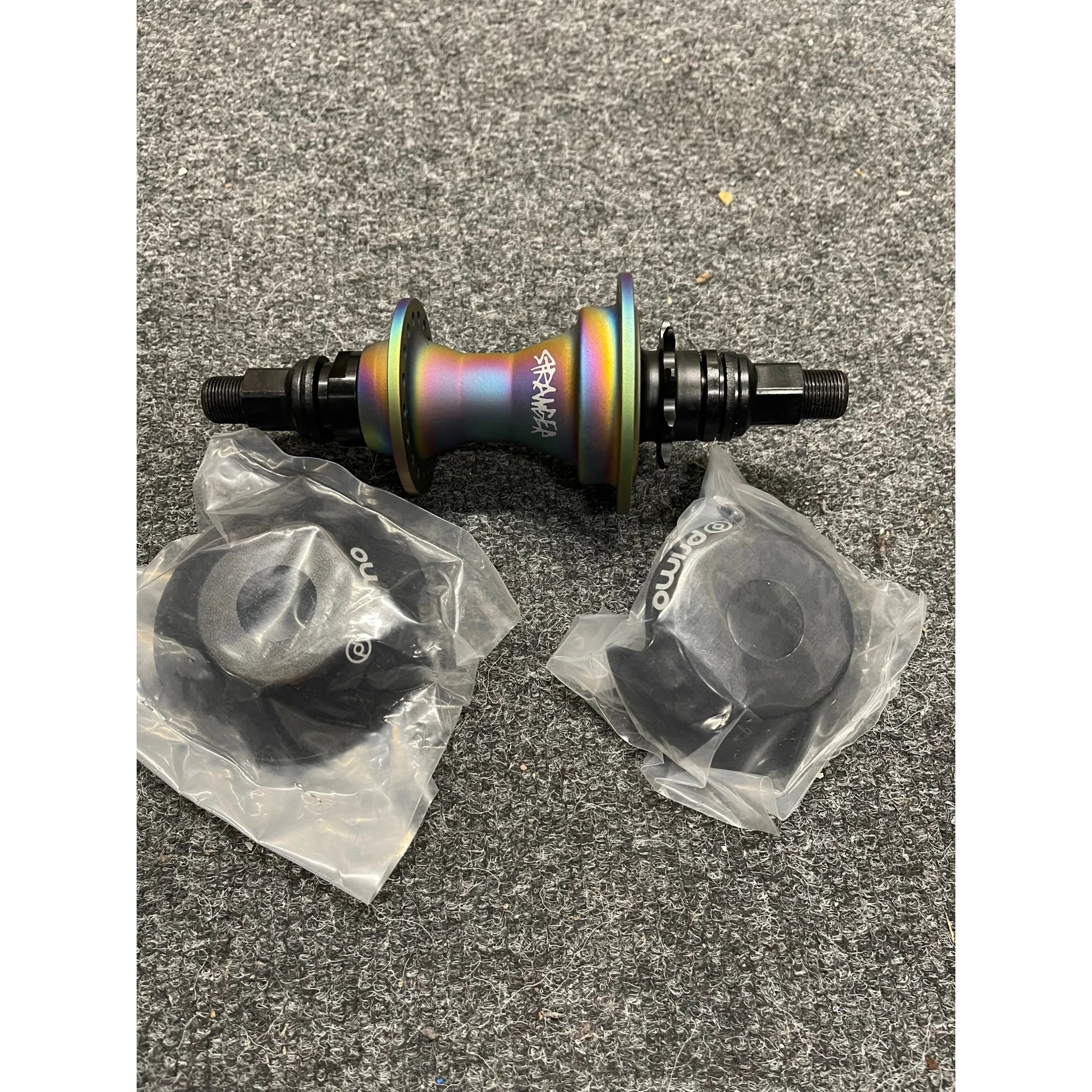 Stranger Ballast Male Cassette Rear Hub Oil Slick 9T – Custom Riders